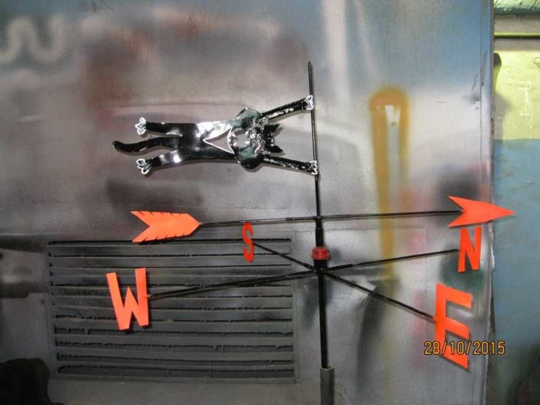 Do-it-yourself weather vane made of metal, construction, device